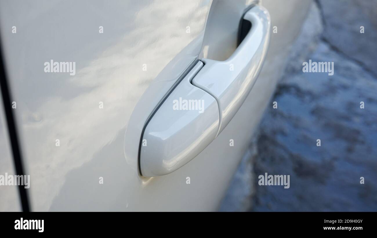 Side view of modern car hi-res stock photography and images - Alamy