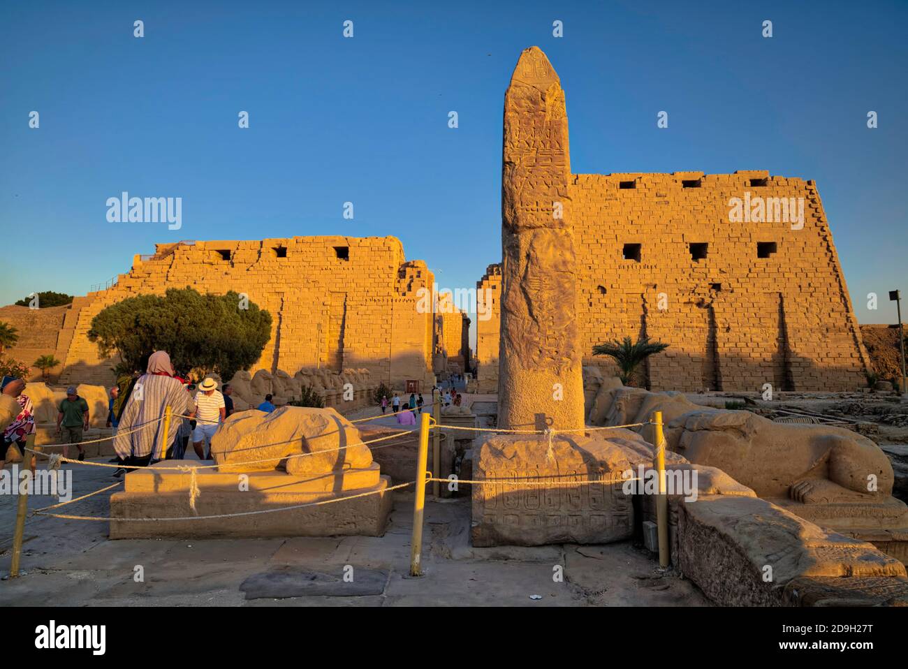 Cult temple dedicated to Amun, Mut and Khonsu. The largest religious ...