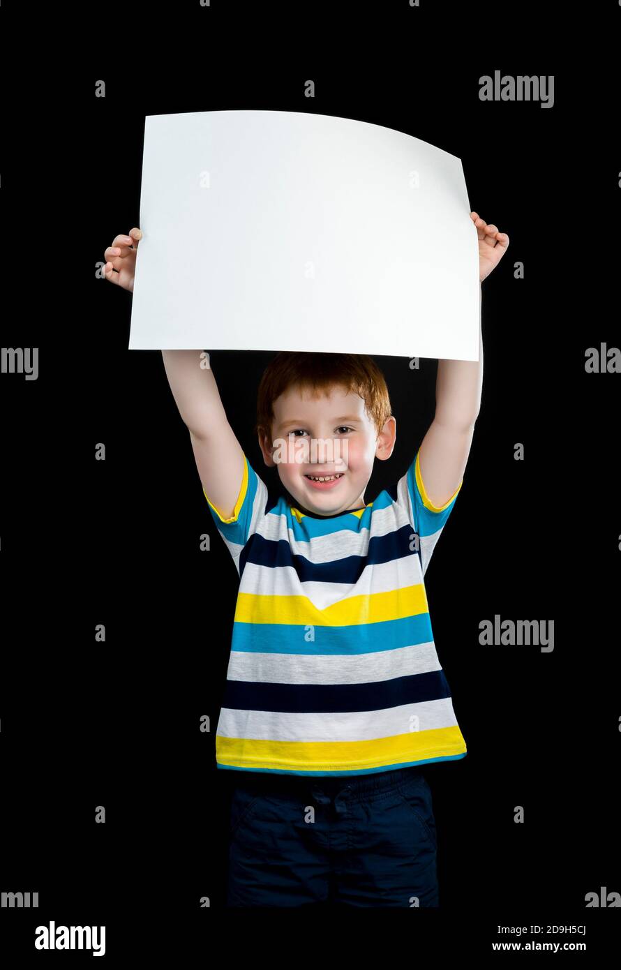 Holds paper together hi-res stock photography and images - Alamy