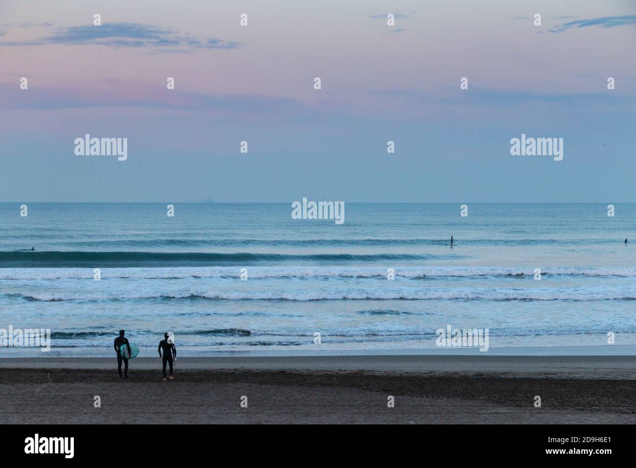 Big Waves Breaks in Northern California near San Francisco Stock Photo ...