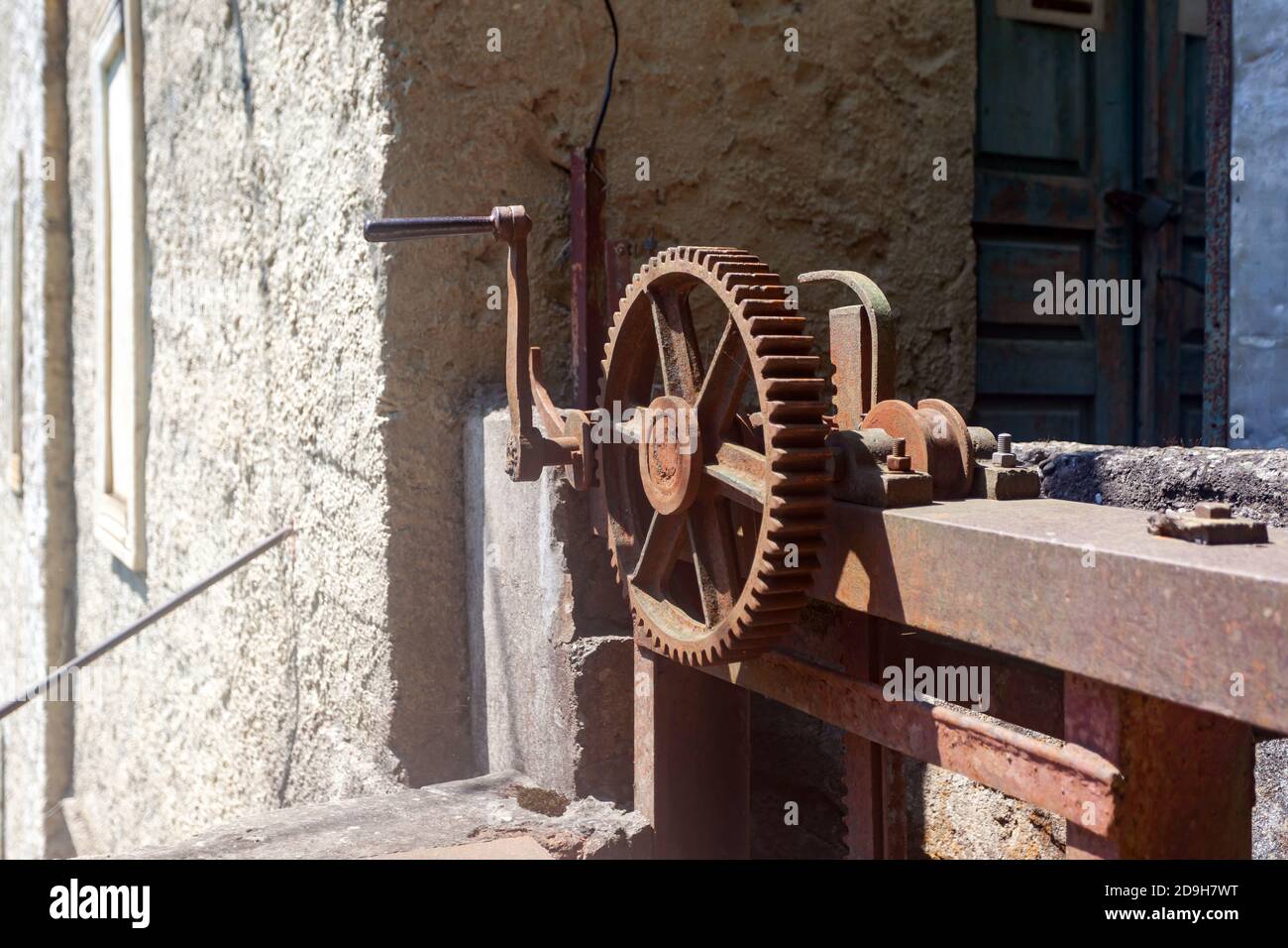 Old rusty mechanism Stock Photo - Alamy