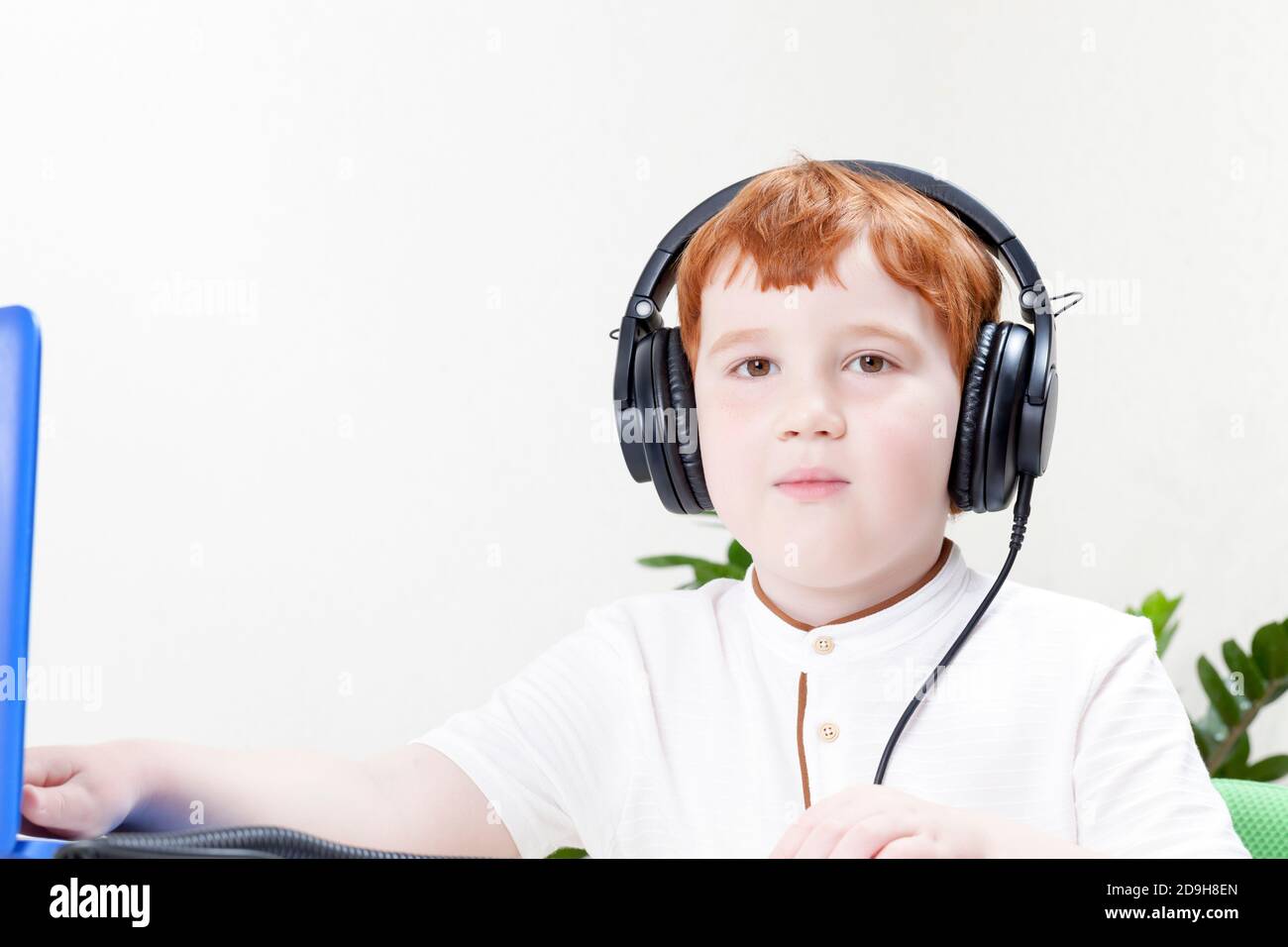 boy with headphones Stock Photo - Alamy