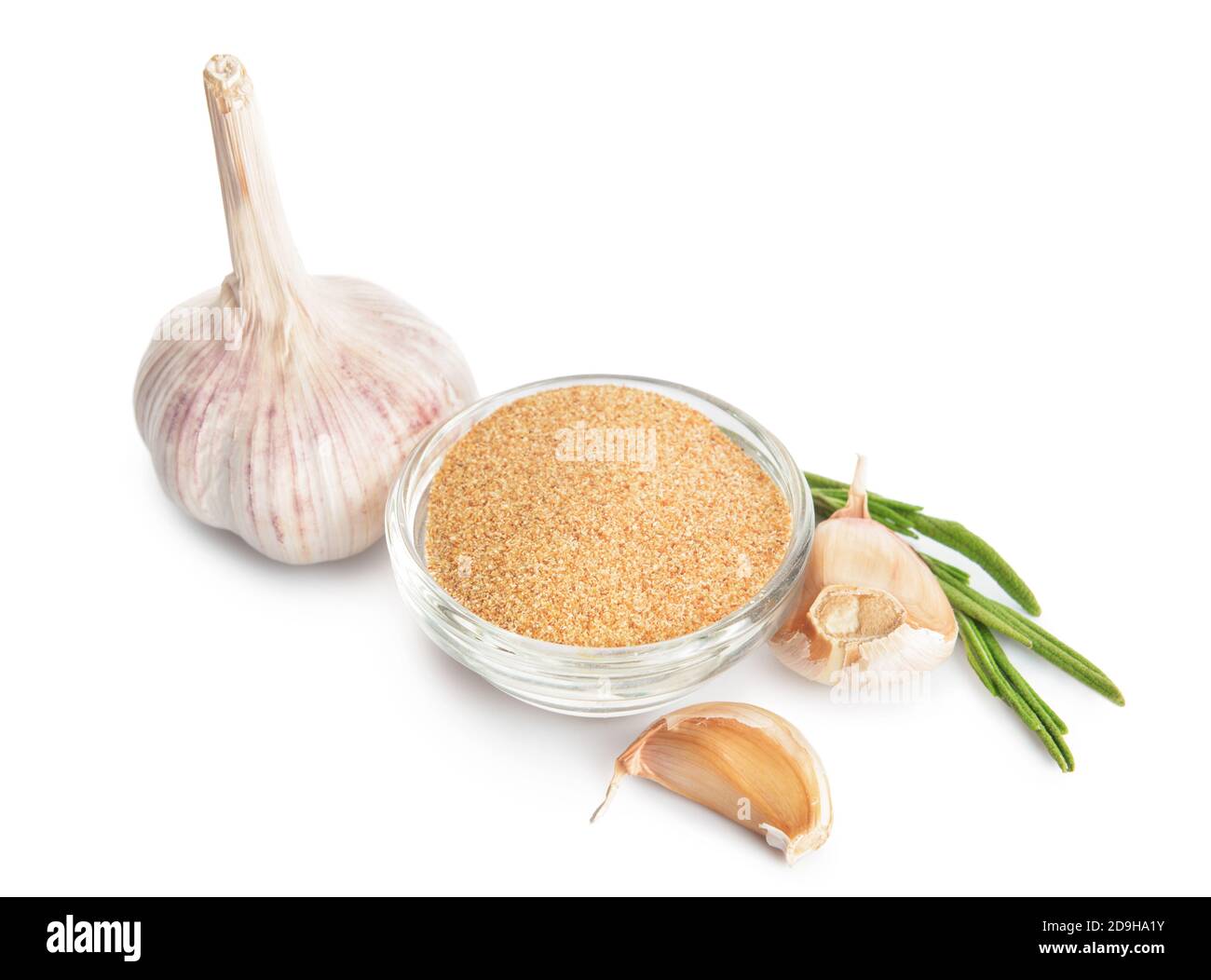 Bowl with aromatic powdered garlic on white background Stock Photo - Alamy