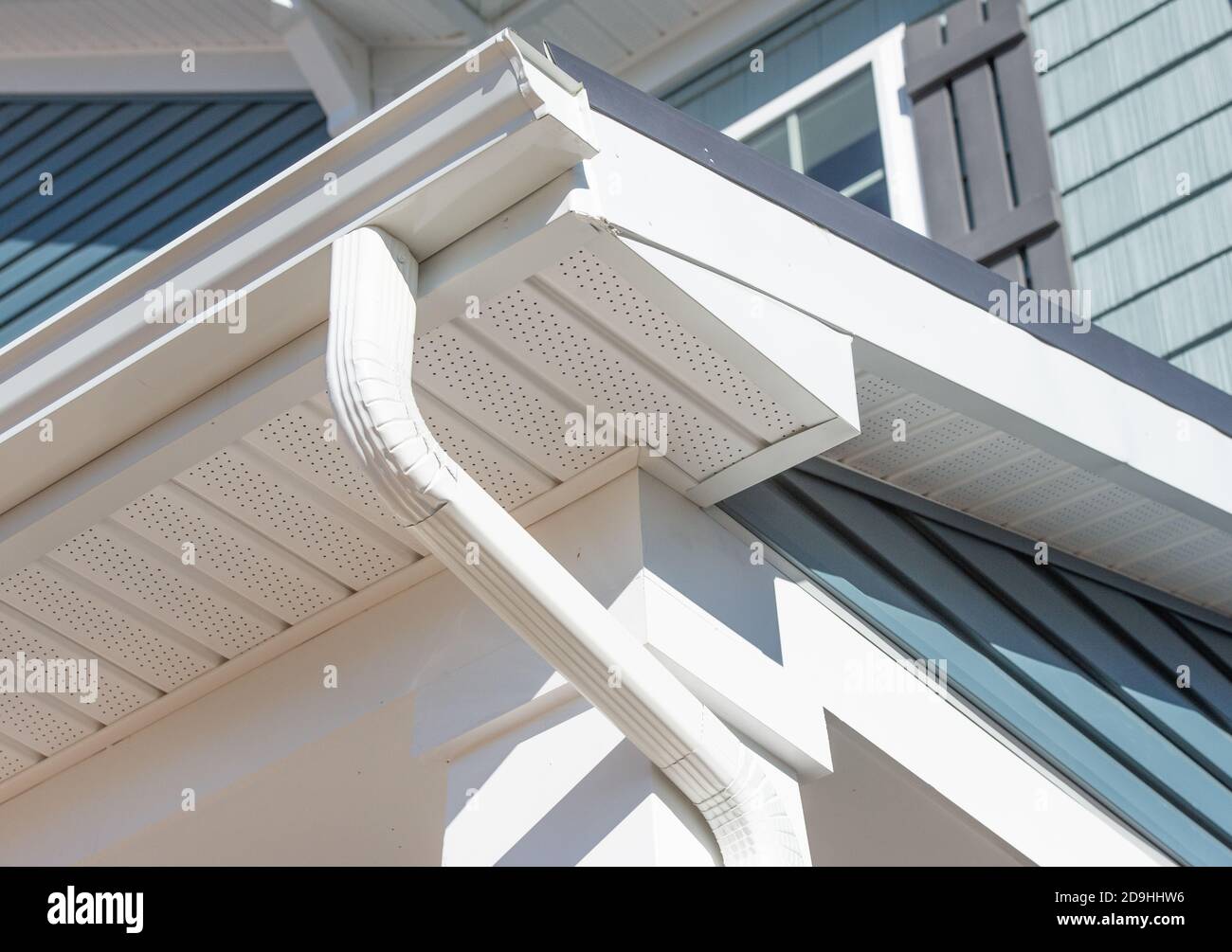 New roof gutter hi-res stock photography and images - Alamy