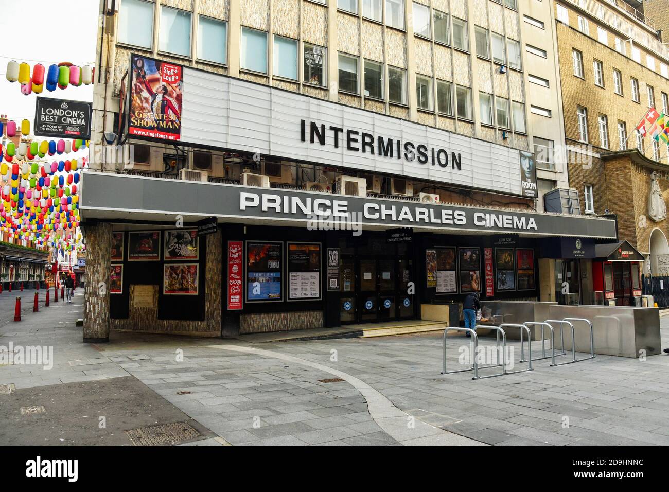 Intermission sign hi-res stock photography and images - Alamy