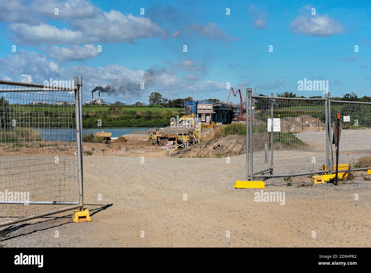 MACKAY, QUEENSLAND, AUSTRALIA - JUNE 2019: An overpass being ...