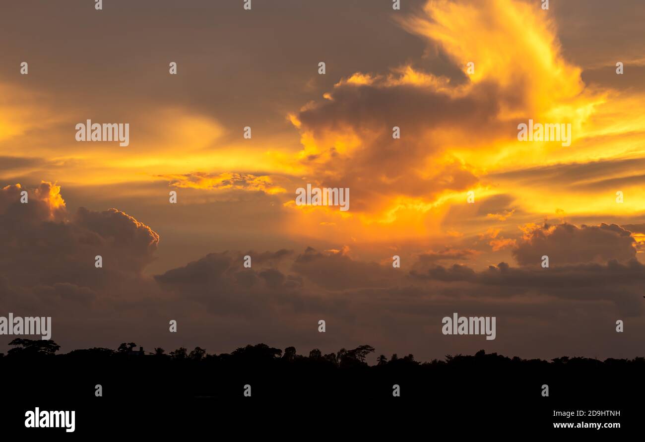 Strong sunset hi-res stock photography and images - Alamy