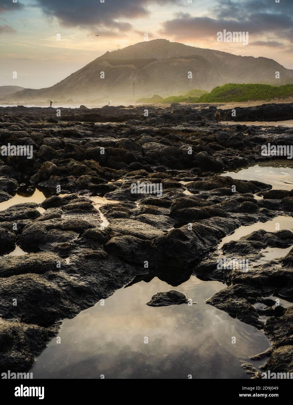 Lava swimming pool hi-res stock photography and images - Alamy