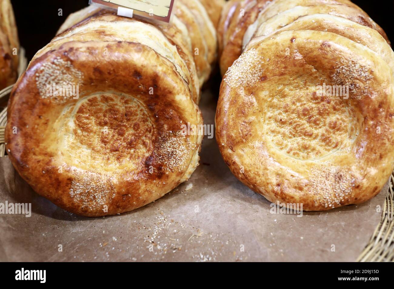 Tandoor cakes hi-res stock photography and images - Alamy