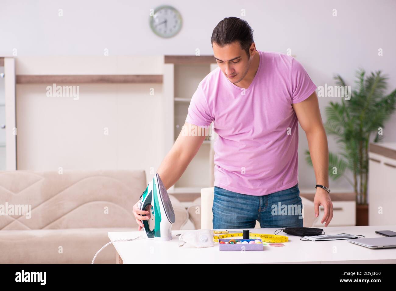 Ironing needle board for press hi-res stock photography and images - Alamy