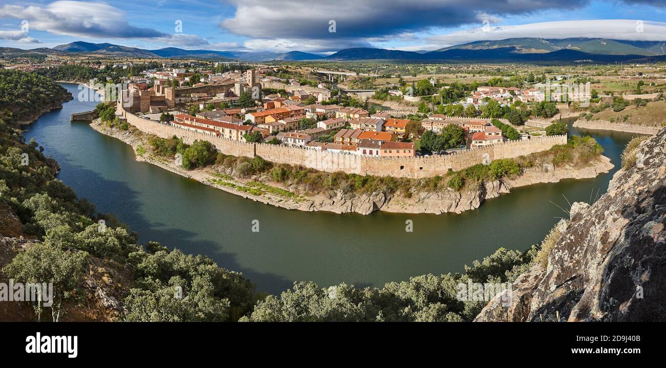 Medieval village with stone wall in Spain. Buitrago del Lozoya Stock ...