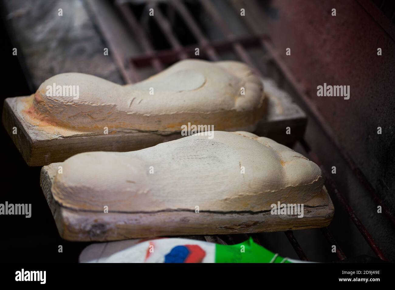 Shoe plaster hi-res stock photography and images - Alamy