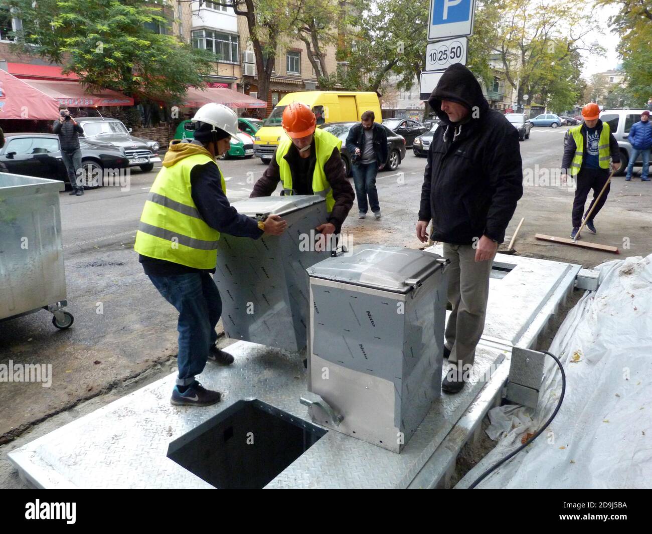 Underground waste container hi-res stock photography and images - Alamy