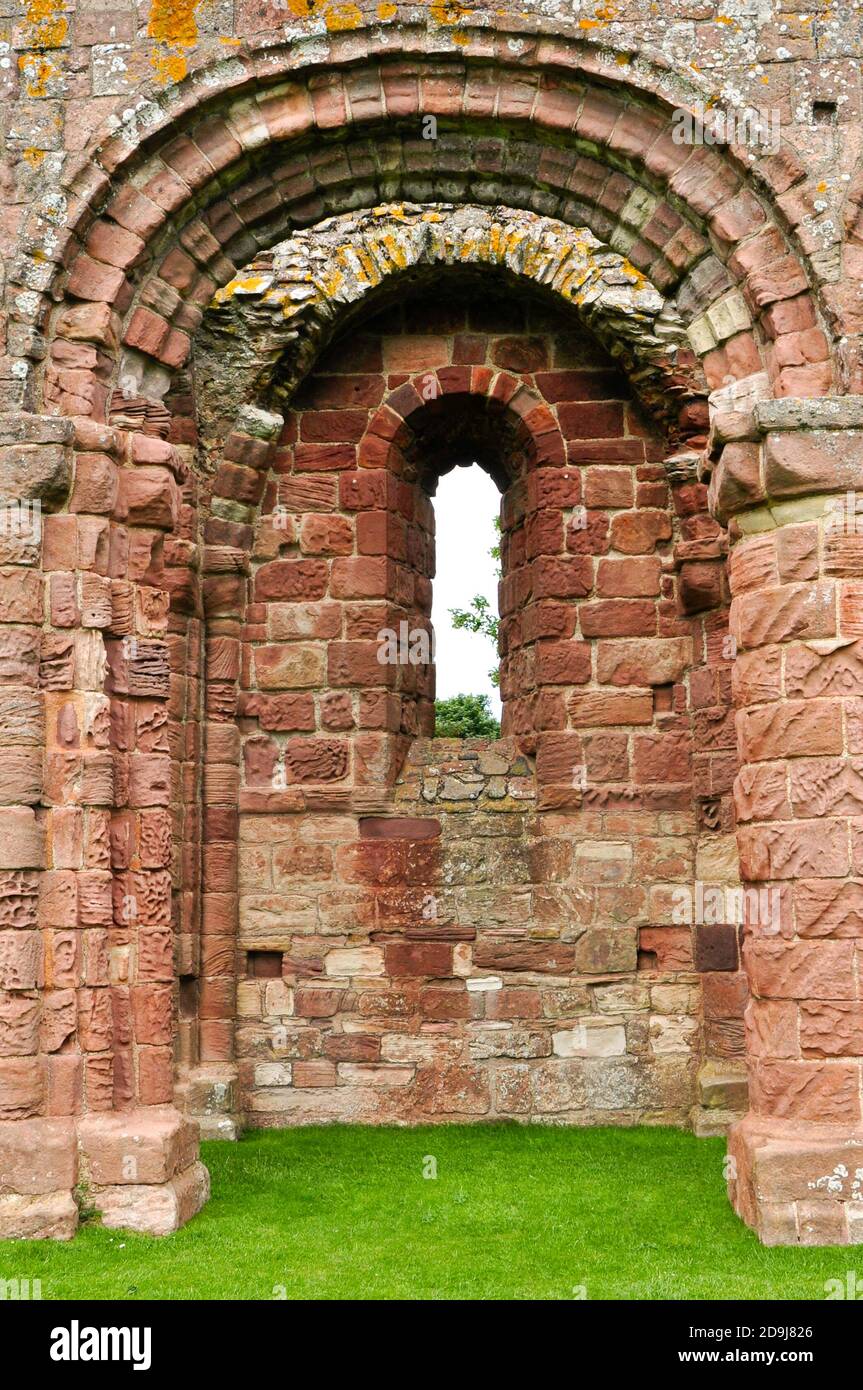 An archway in a ruined stone castle Stock Photo - Alamy
