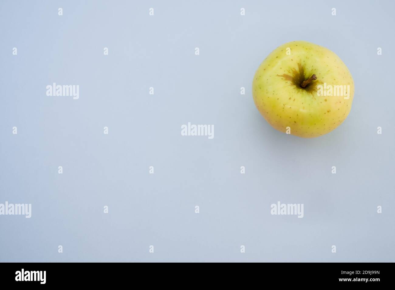Top view of yellow apple isolated on white background Stock Photo - Alamy