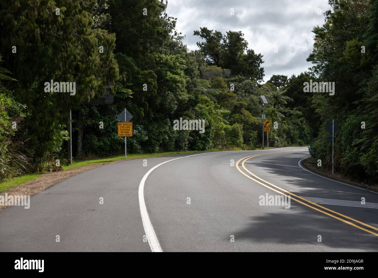 Empty asphalt road turn Stock Photo - Alamy