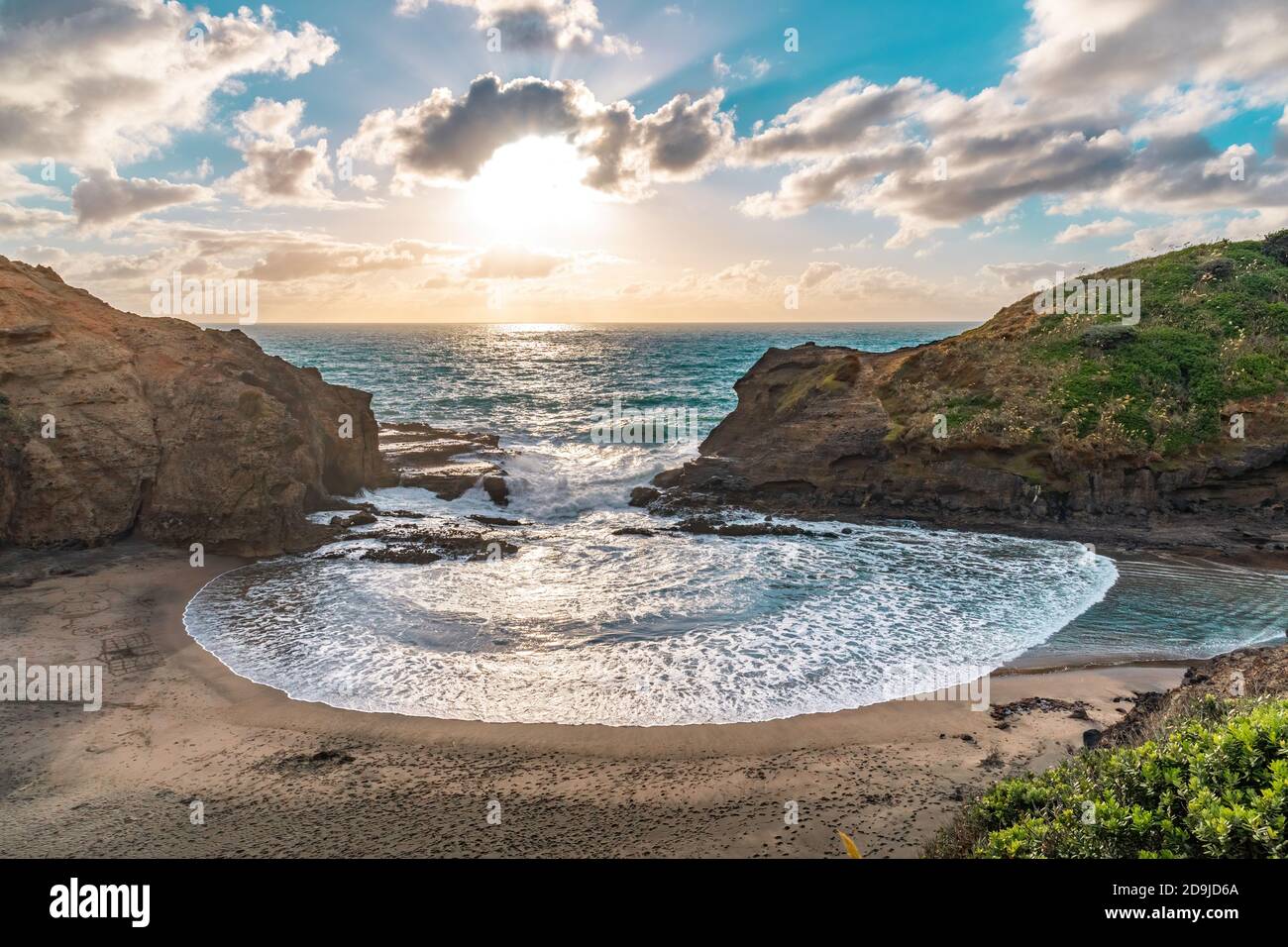 Piha Gap tidal lagoon Stock Photo - Alamy