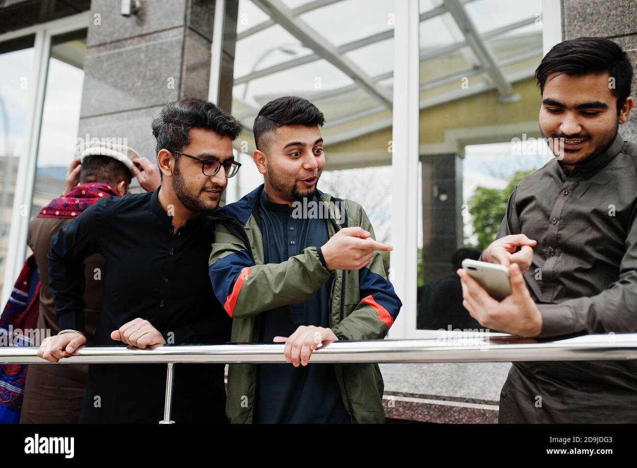 Pakistani traditional costume man hi-res stock photography and images ...