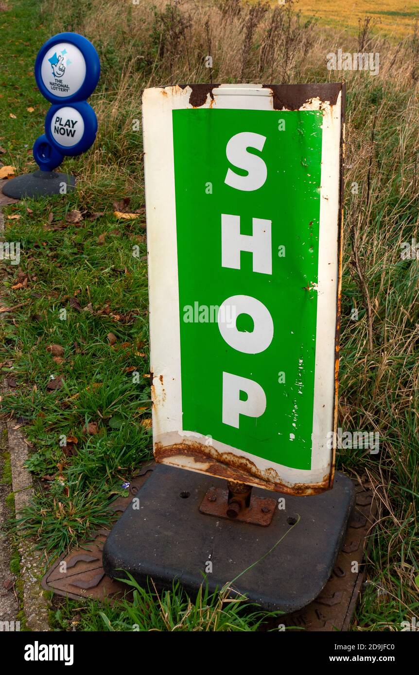 Field icon simple element hi-res stock photography and images - Alamy