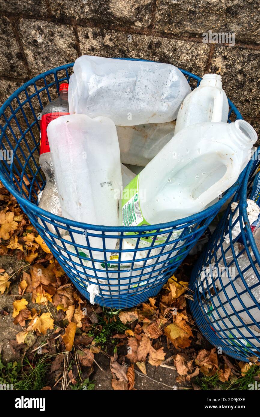 a waste bin full of empty plastic bottles for recycling Stock Photo - Alamy