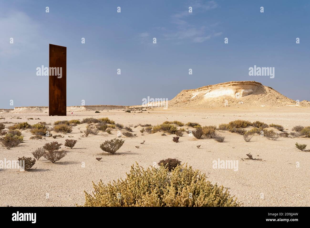 Qatar sculpture hi-res stock photography and images - Alamy