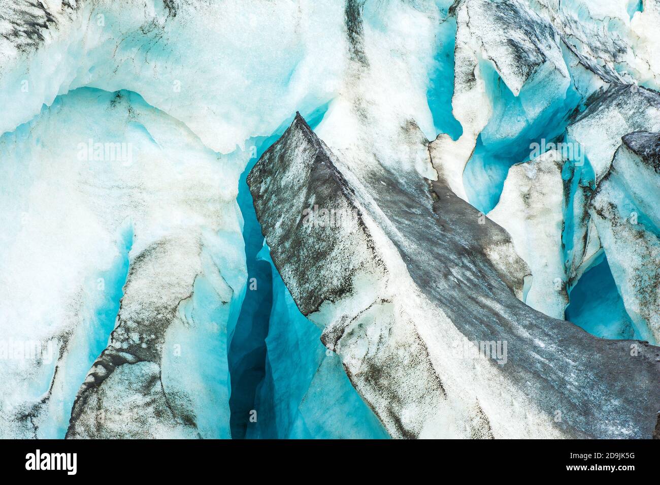 Detailed photo of the Icelandic glacier ice with a incredibly vivid ...