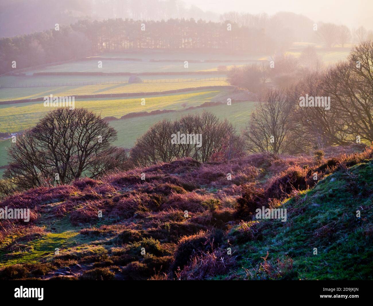 Baslow hi-res stock photography and images - Alamy