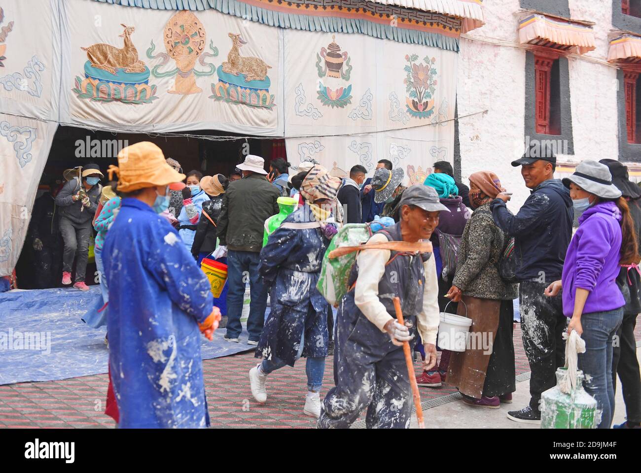 The 1,300-year-old Potala Palace in Lhasa, capital of Southwest China's ...