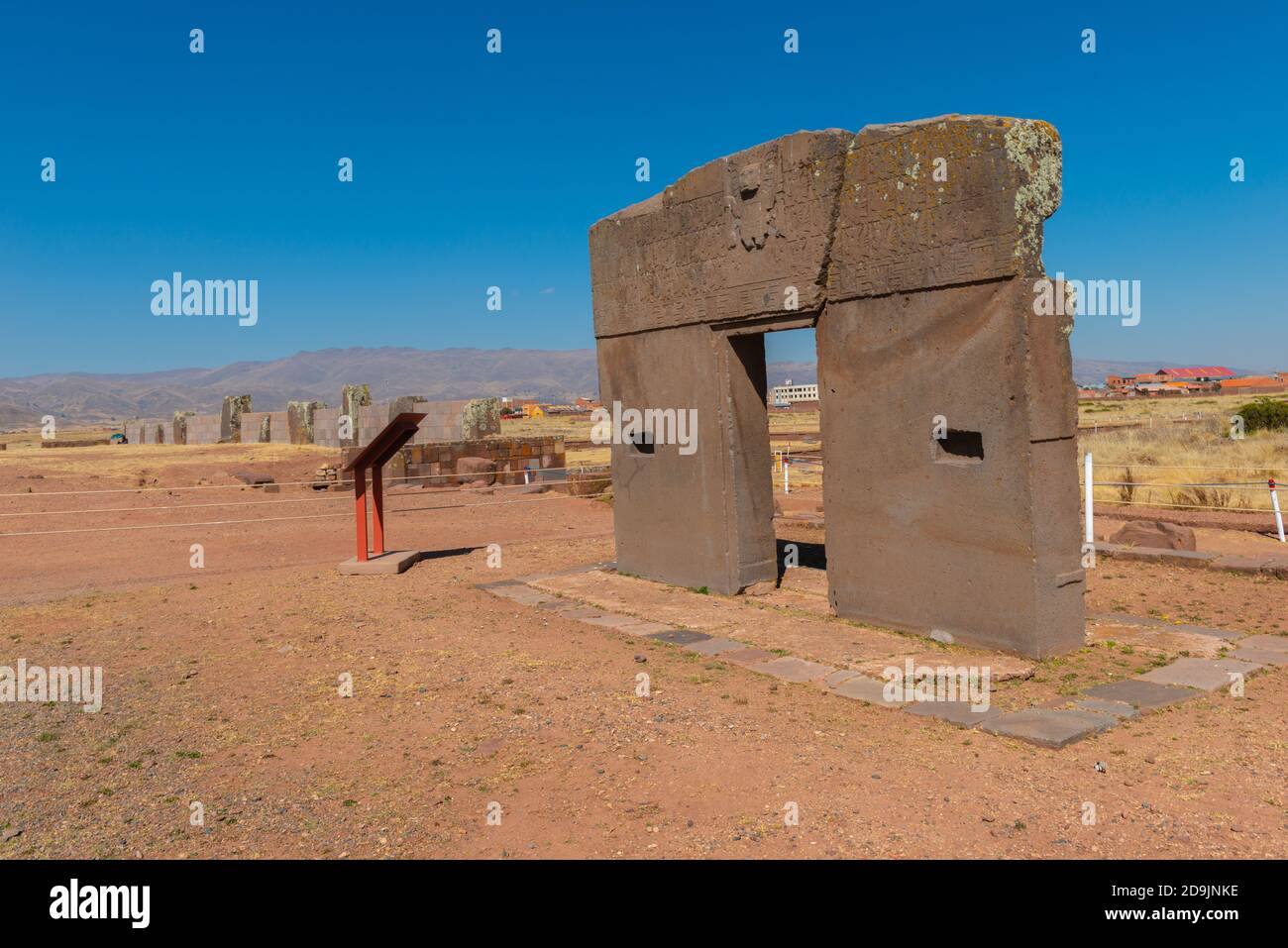 Puerta del sol, Kalasaya, archeological site Tiwanaku or Tiahuanaco ...