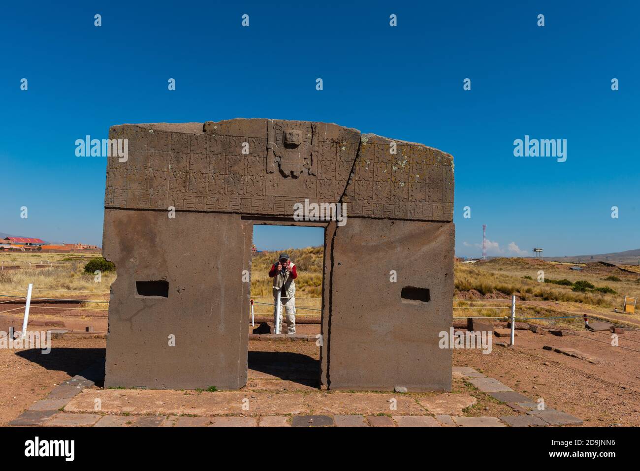 Puerta del sol, Kalasaya, archeological site Tiwanaku or Tiahuanaco ...