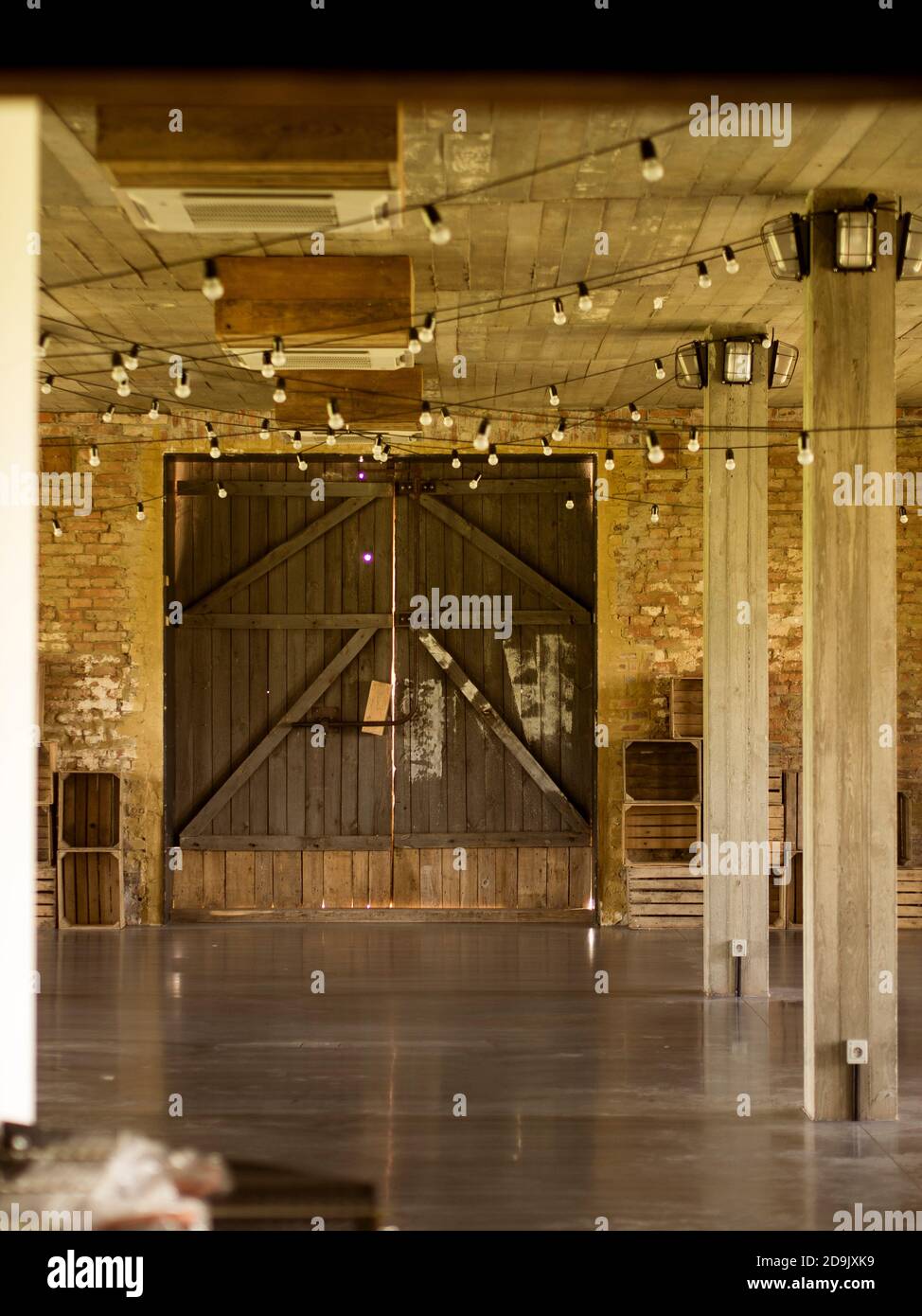 Rustic wedding venue in an old barn Stock Photo - Alamy