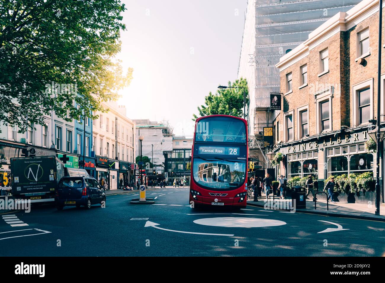 Bus chelsea hi-res stock photography and images - Alamy