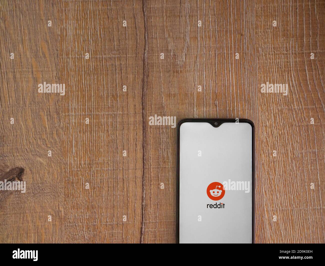 Lod, Israel - July 8, 2020: Reddit app launch screen with logo on the ...