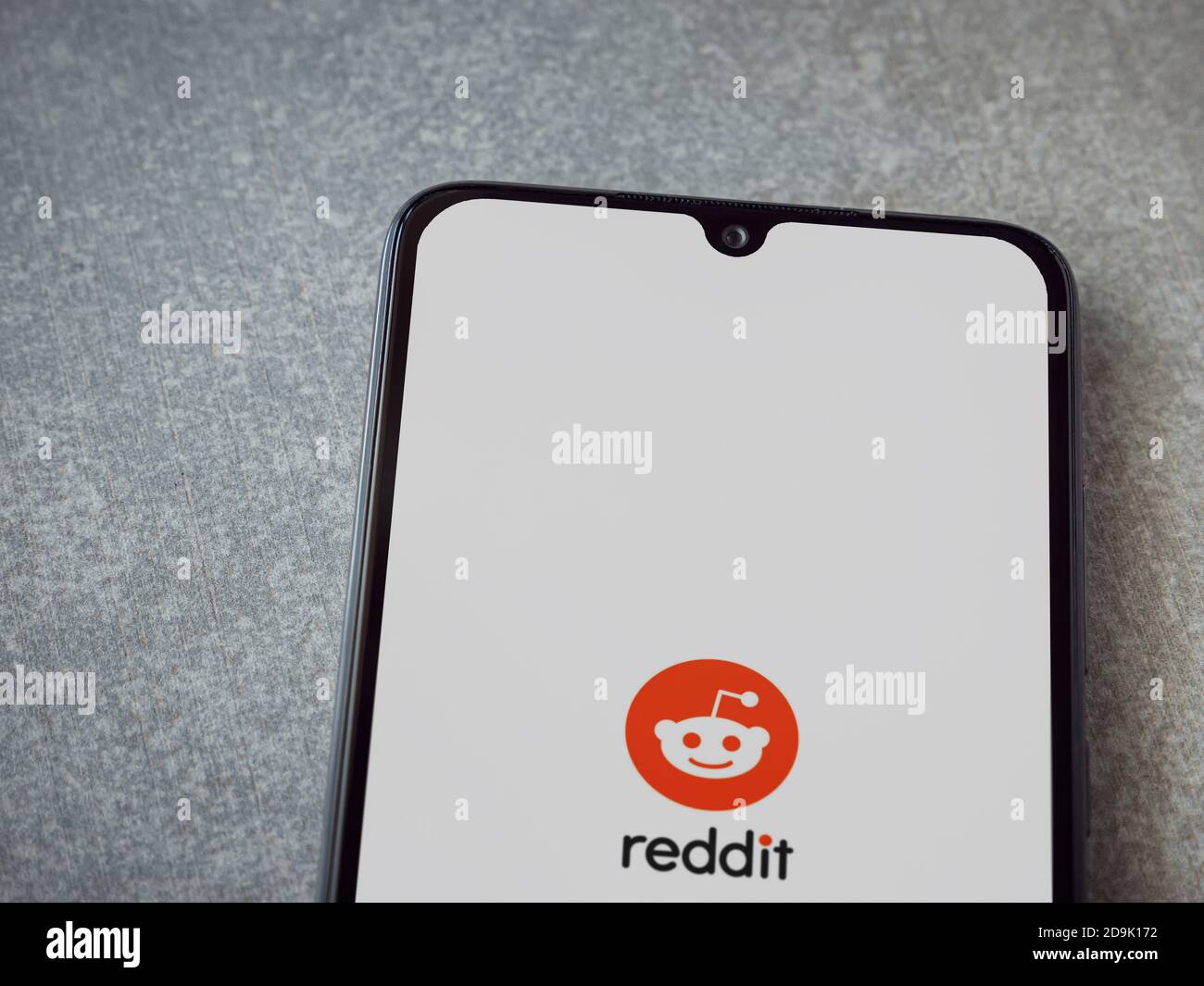 Lod, Israel - July 8, 2020: Reddit app launch screen with logo on the ...