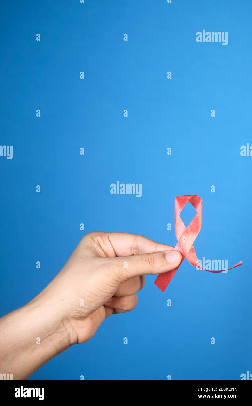 Black ribbon cutout hi-res stock photography and images - Alamy