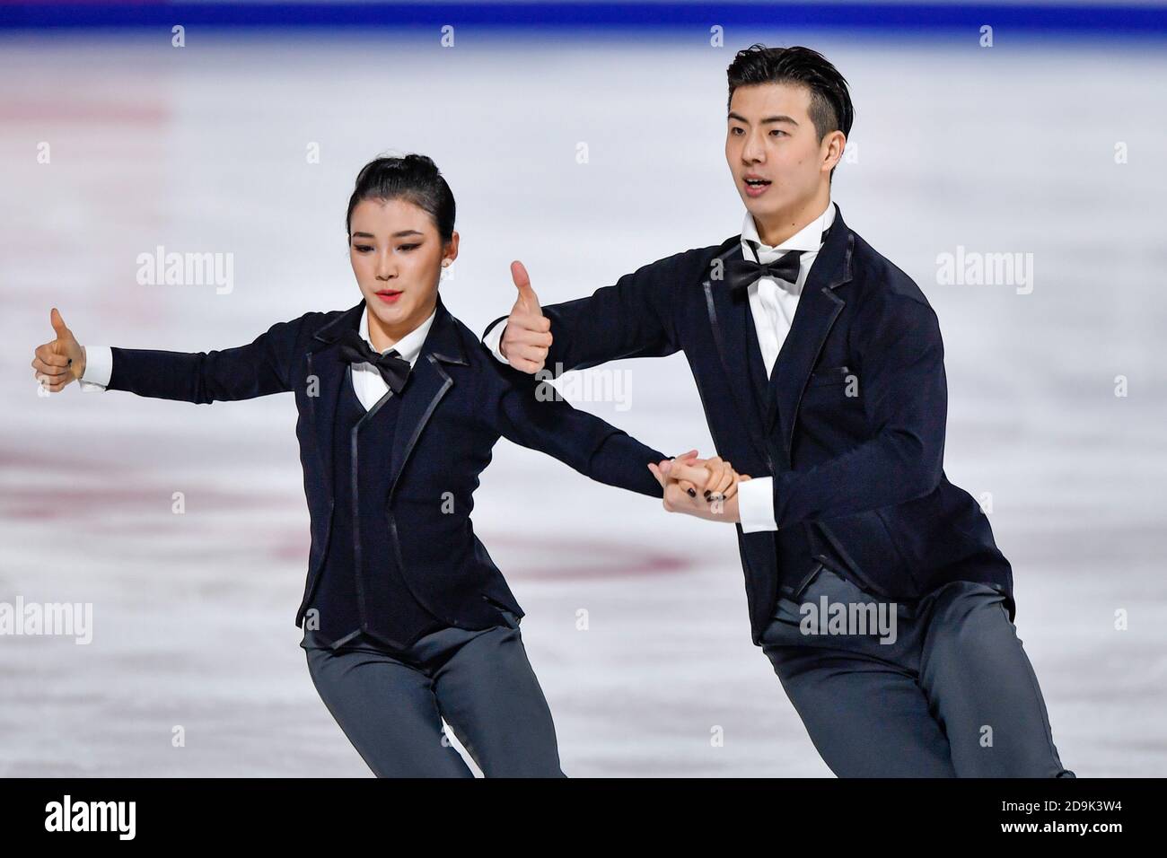 Chongqing. 6th Nov, 2020. Wang Shiyue (L)/Liu Xinyu of China perform in ...