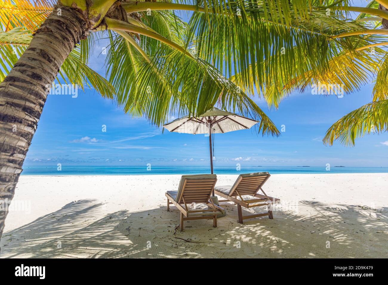 Perfect sunset beach. Idyllic tropical beach landscape for background ...
