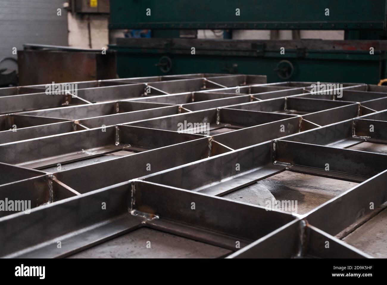 Form industrial hi-res stock photography and images - Alamy