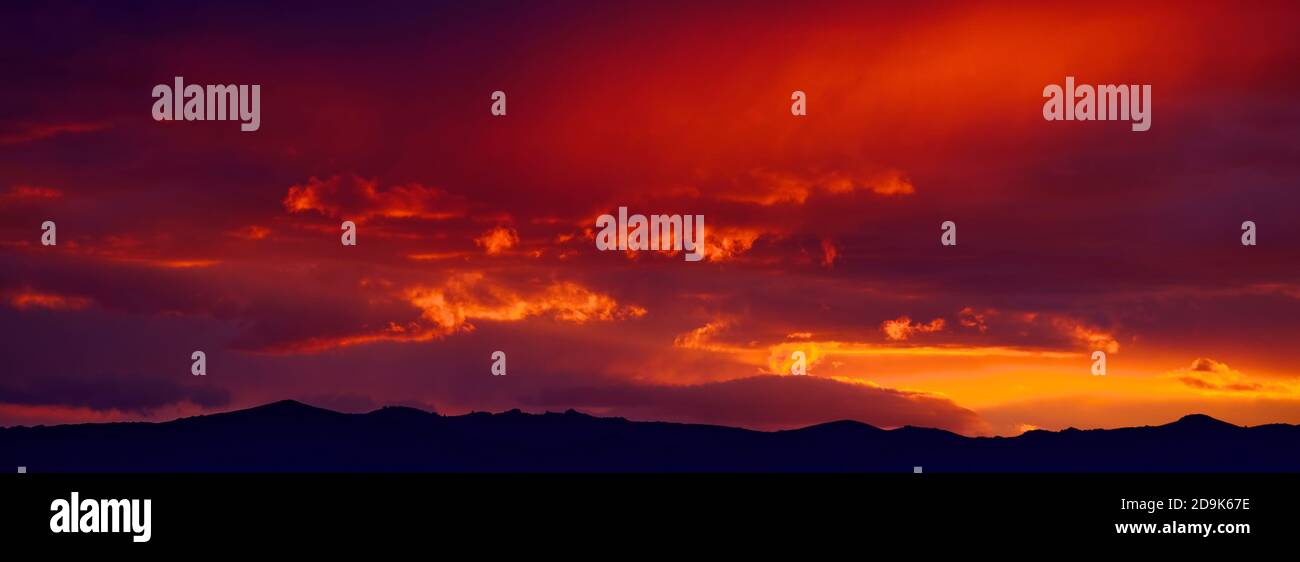 Incredible purple sunset in the mountains. colors of nature. Sunset ...