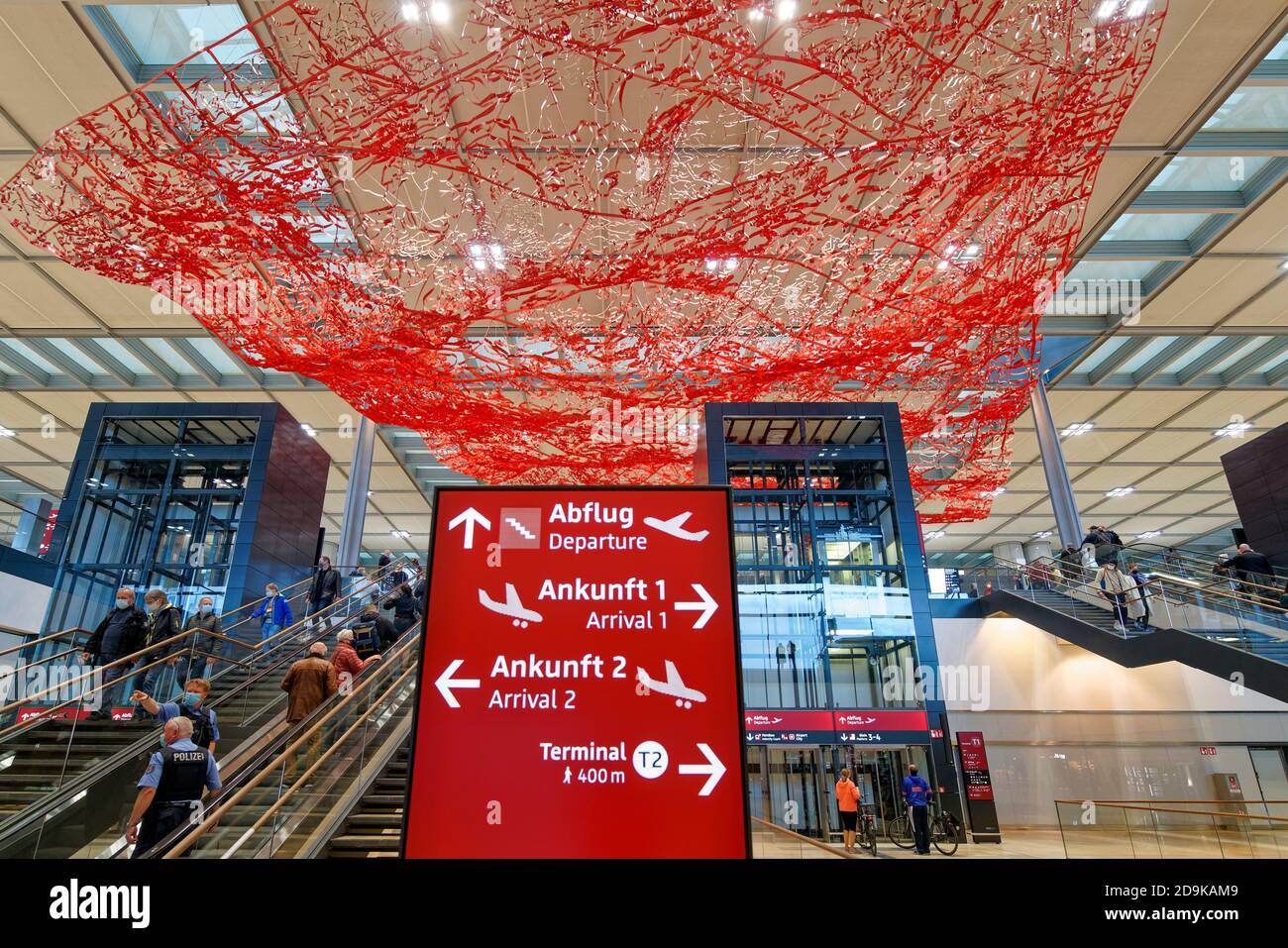 Elevator terminal airport hi-res stock photography and images - Alamy