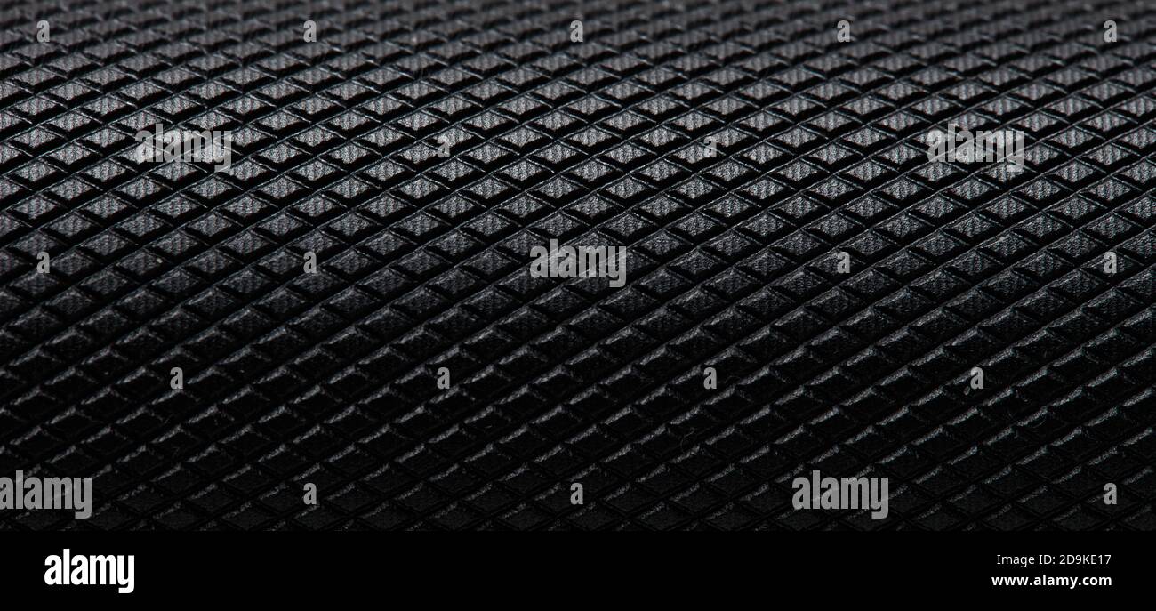 Finning on the metal body. comfortable grip. Metal round surface with ...