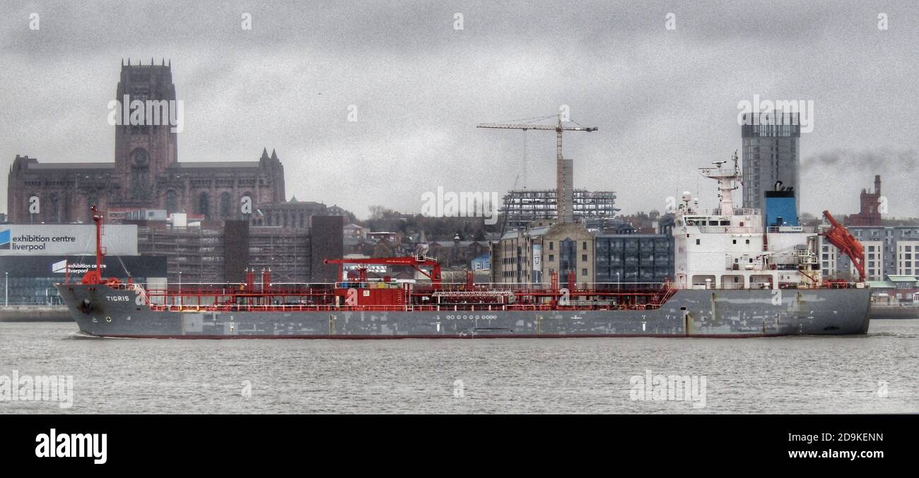 Ships on the River Mersey Stock Photo - Alamy