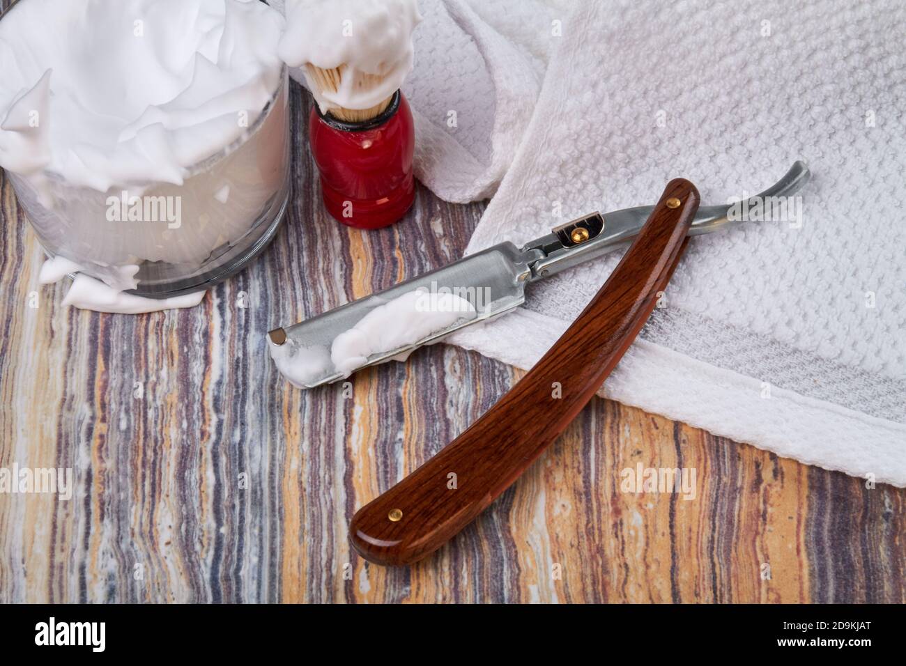 Edge barber straight razor hi-res stock photography and images - Alamy