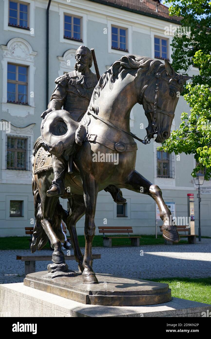 Equestrian statue graf tilly hi-res stock photography and images - Alamy
