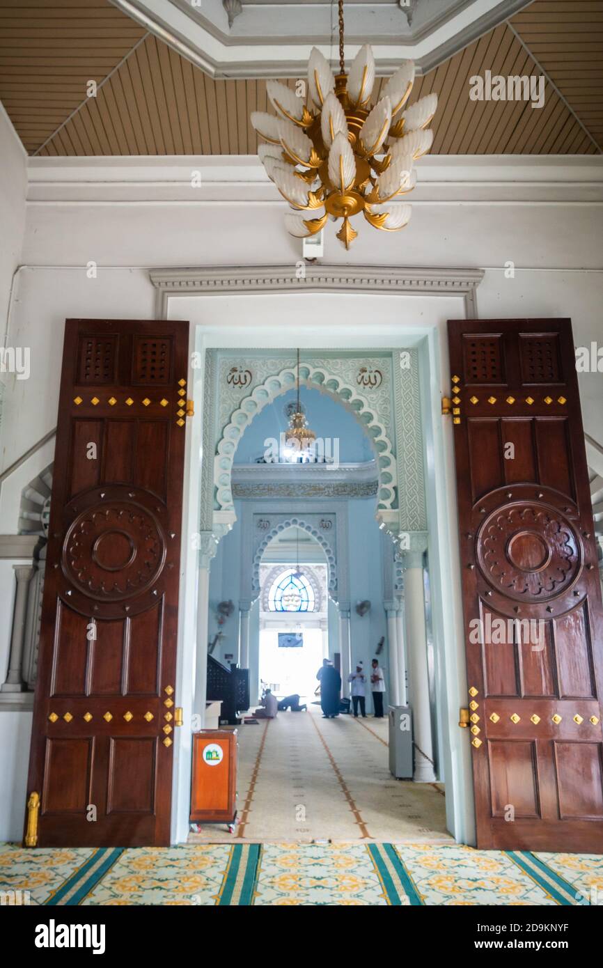 The Zahir Mosque (Malay: Masjid Zahir) is a mosque in Alor Setar, Kota ...