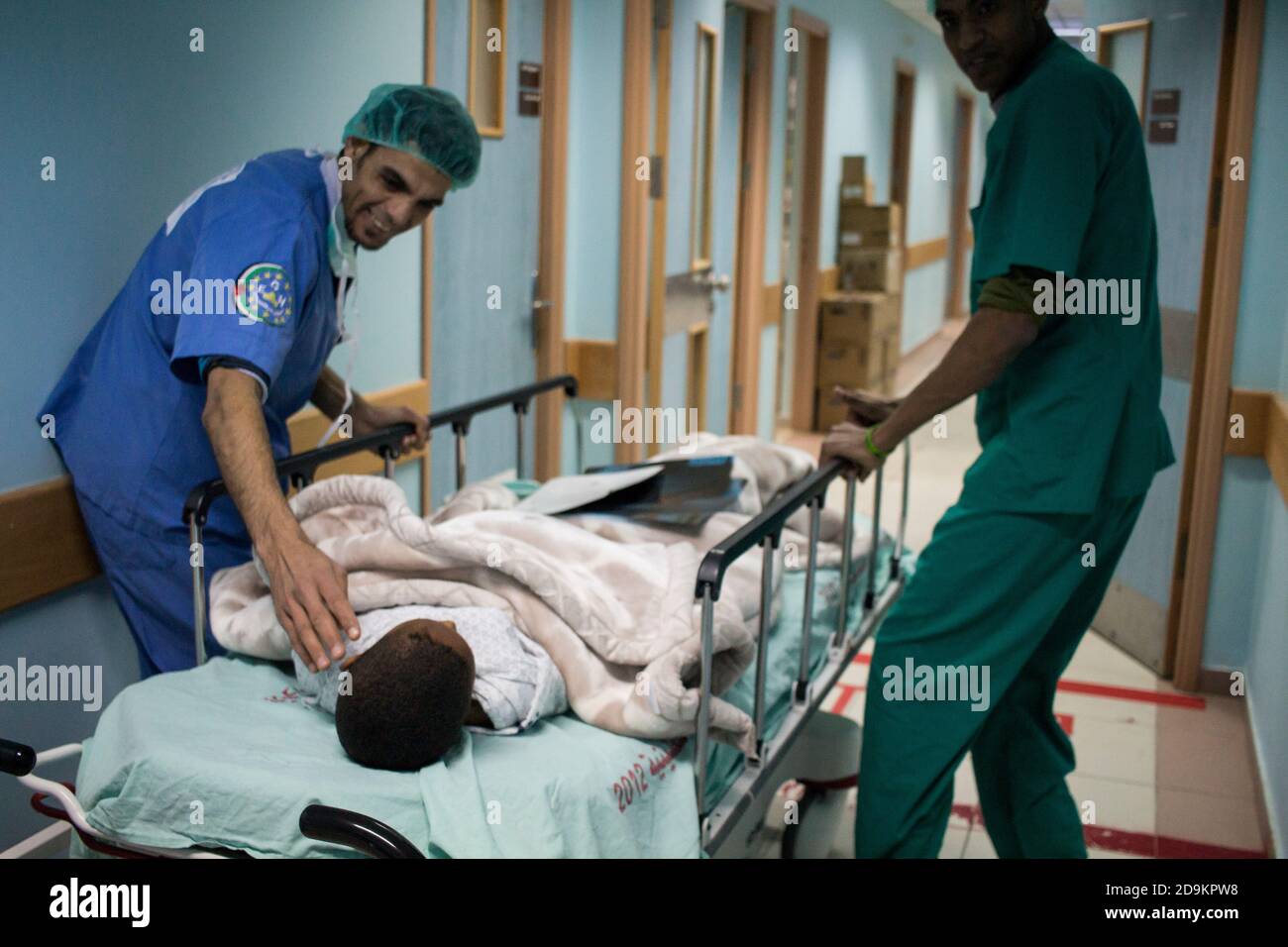 European Gaza Hospital in Khan Yunis: a child is brought to the ...
