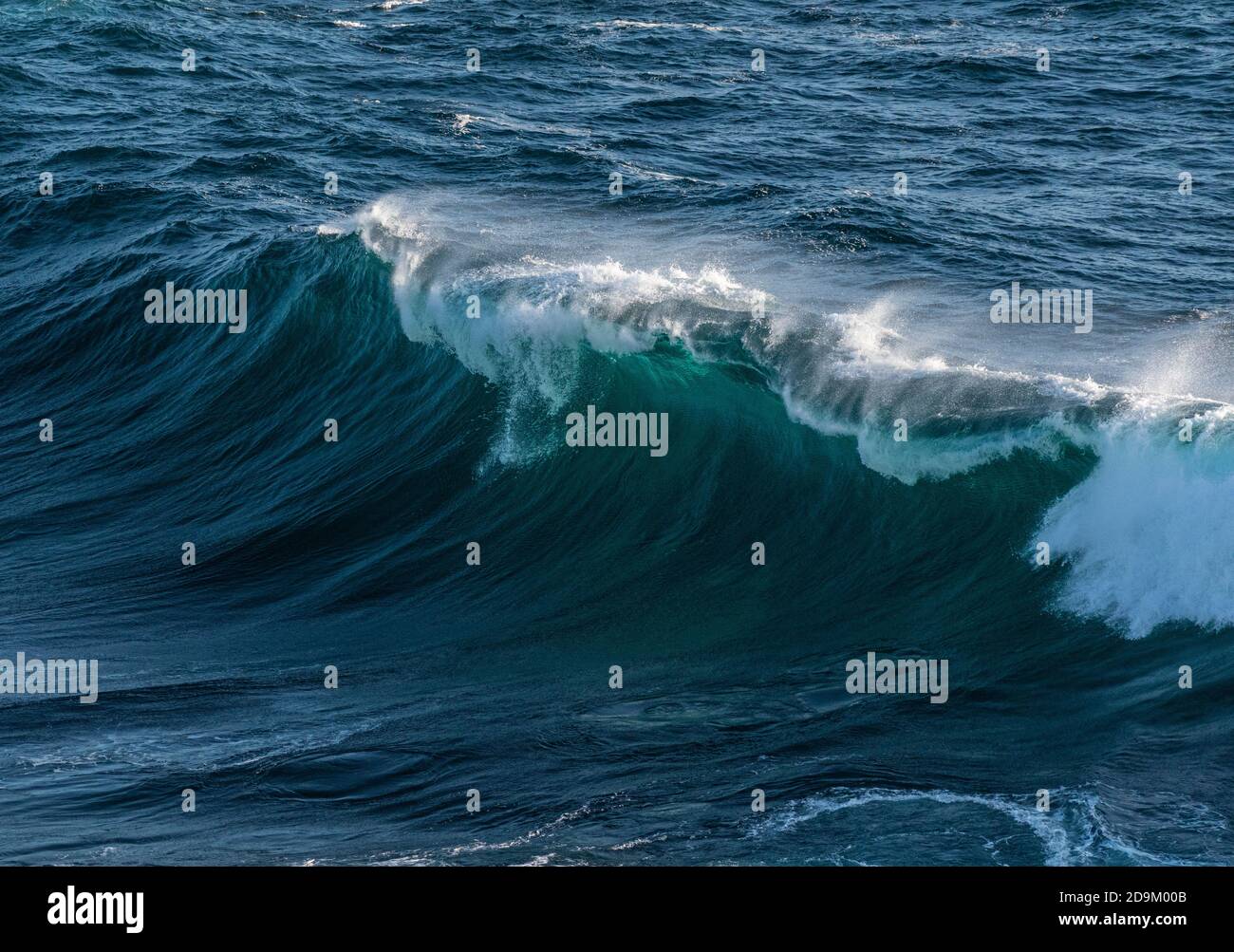 Big wave surf hi-res stock photography and images - Alamy