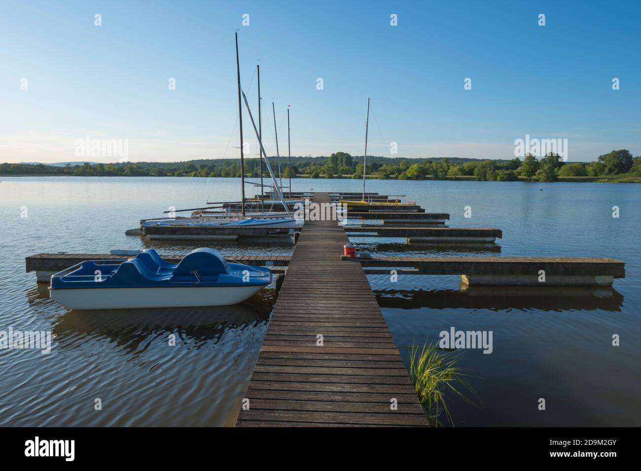 Lake, jetty, sailing boats, morning, spring, Langenselbold, Kinzigsee ...