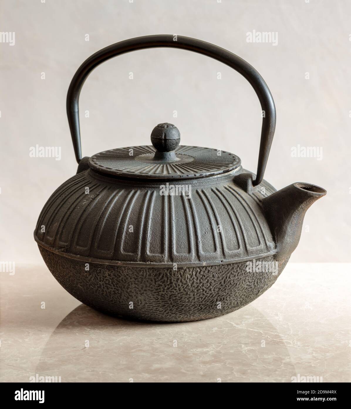 Closeup of a traditional Japanese iron cast teapot Stock Photo - Alamy