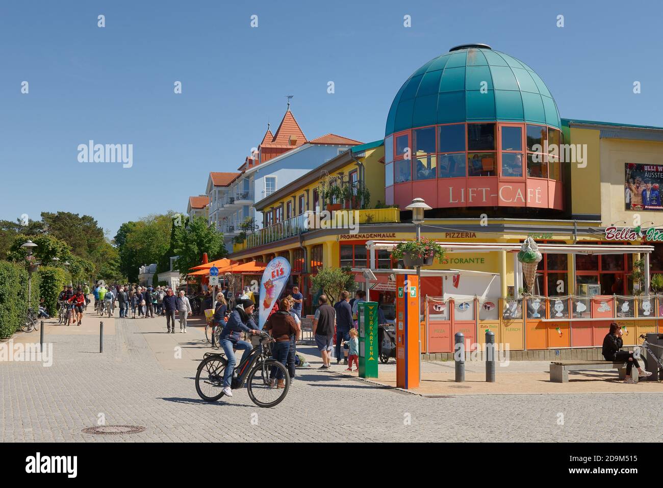 Lift cafe on the Zinnowitz beach promenade. Zinnowitz seaside resort ...